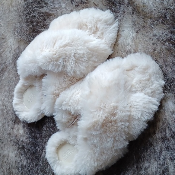 stars above | Shoes | Stars Above Slippers | Poshmark